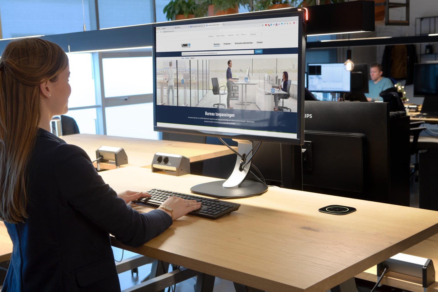 Easily integrate office desks with customised booking systems - GoBright