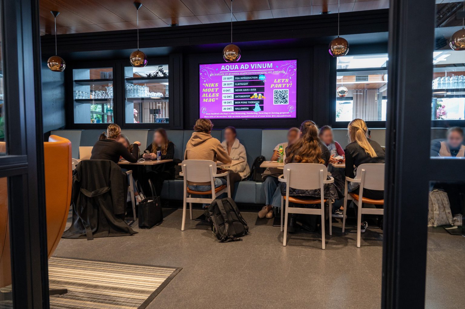Enhancing Education: How Digital Signage Transforms (Dutch) Schools - GoBright