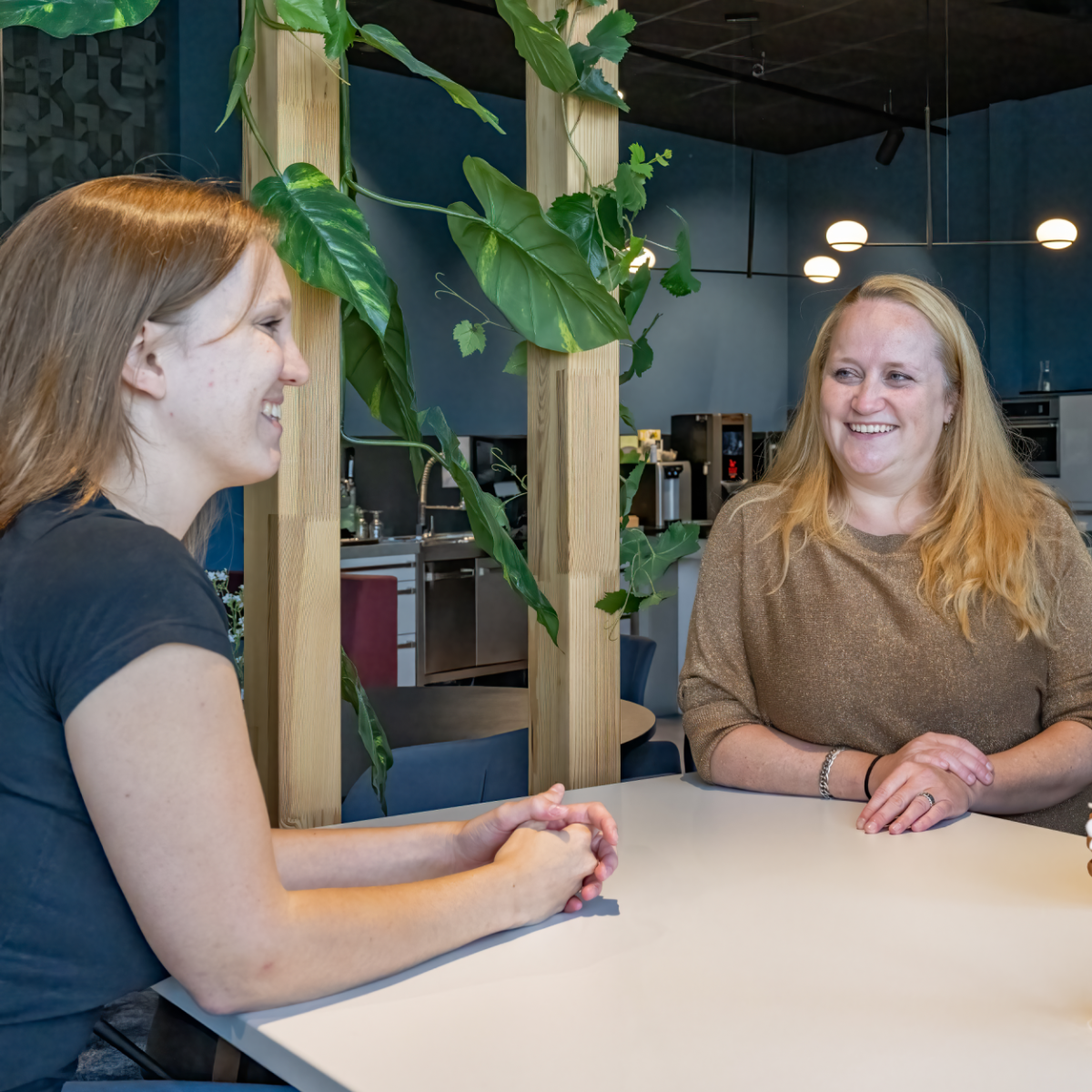 GoBright | Smart Workplace Solutions